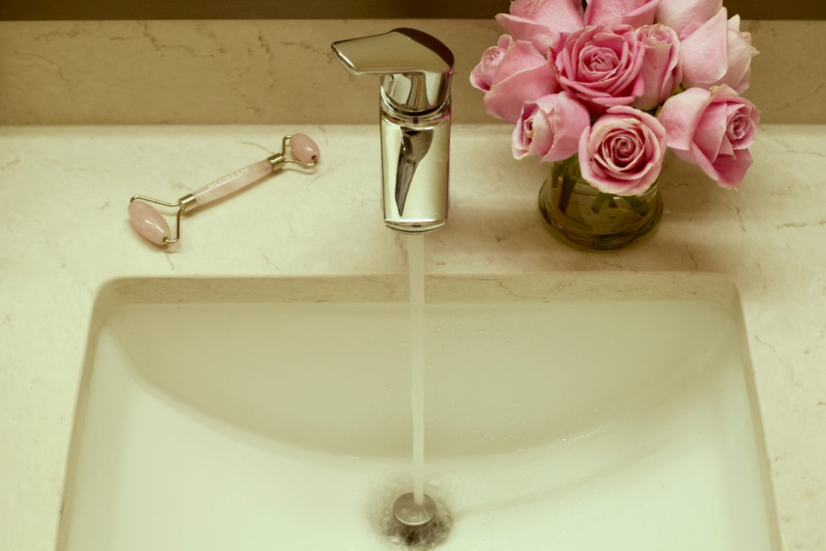 Easy 10 Step At-Home Facial - A Day In The Lalz